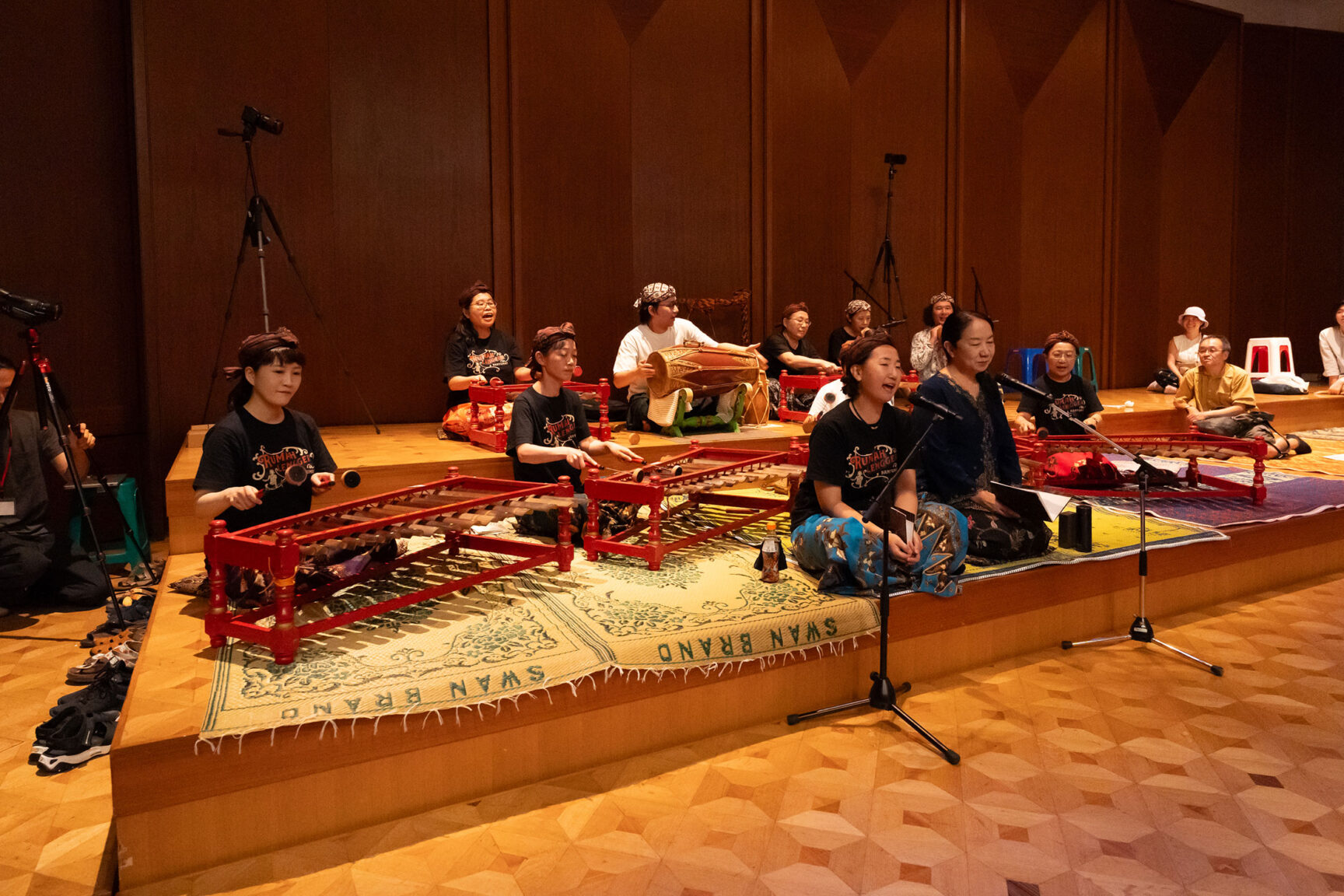 ガムランと鶏とThinking Machineと——サントリーホール サマーフェスティバル「三輪眞弘がひらく ありえるかもしれない、ガムラン ...